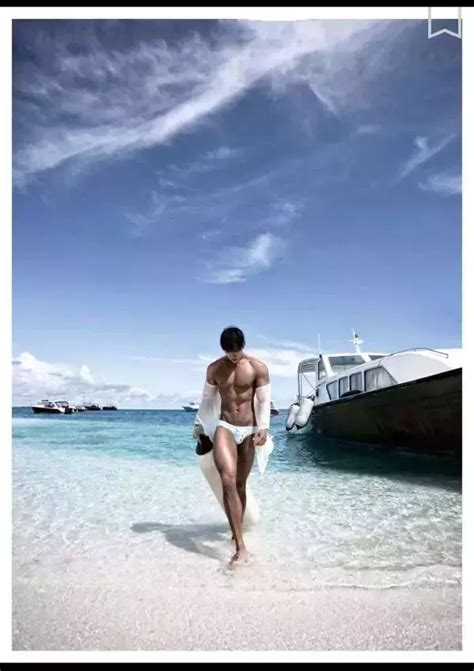 謝梓秋男性ヌード写真集Naked Osean裸海之旅 BOYKK