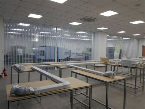 투명홀딩도어 라운드홀딩도어 먼지유입방지용 홀딩도어 먼지유입방지용 홀딩도어 남동공단비닐커튼 네이버 블로그