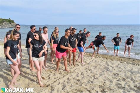 Bestway Solutions донираше 200 дрвца за пошумување преку својот тим билдинг во Грција Kajak Mk