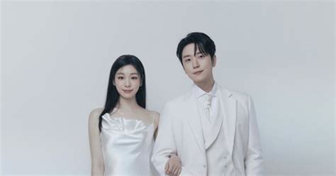 김연아♥고우림 오늘 22일 결혼 순백의 웨딩화보 공개