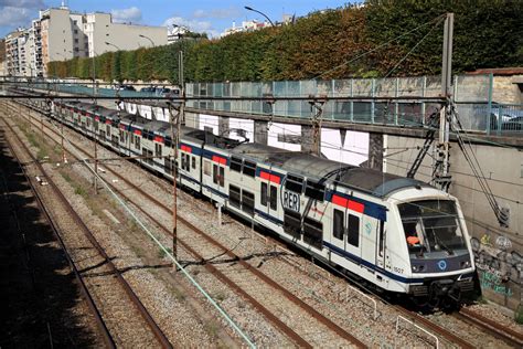 Mi 2n Les Automotrices à 2 Niveaux De La Sncf Et De La Ratp
