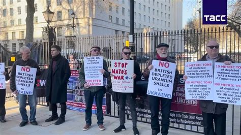 В Лондоне прошла акция протеста против поставок Украине боеприпасов