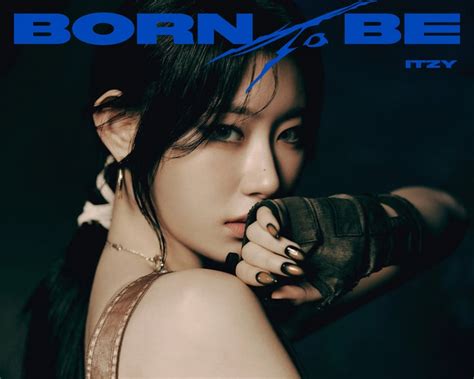 Itzys Chaeryeong Turns Around In Born To Be Concept Clip And Teaser Images Allkpop