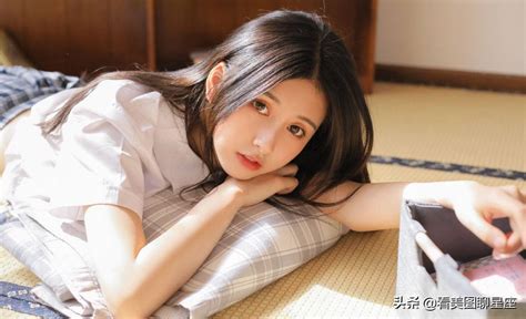 穿着校服的漂亮女孩图片集第二季，据说是台北最美校花哦 搜狐大视野 搜狐新闻