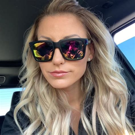 L E A H Leah Pruett Threads Say More