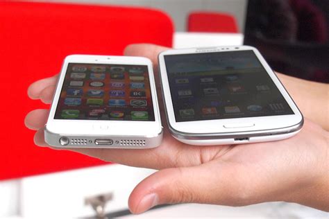 Apple Iphone Vs Samsung Galaxy S In Depth Comparison Digital Trends