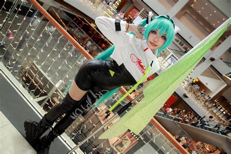 Vocaloid Hatsune Miku Racing By Xenotan On Deviantart