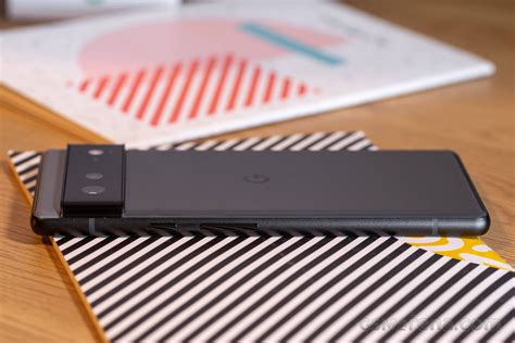 Google Pixel Review Design Build Quality Handling