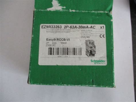 SCHNEIDER EASY 9 63 AMP 30mA EZ9R33263 DOUBLE POLE RCCB CIRCUIT BREAKER