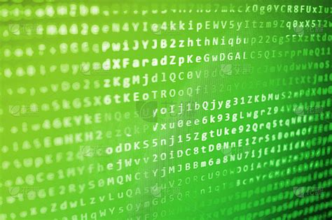 软件开发人员编程代码在计算机上