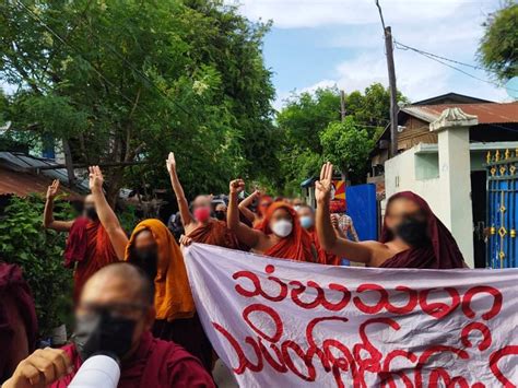 Dvb မန္တလေး သံဃသမဂ္ဂ သပိတ်စစ်ကြောင်း ပစ်ခတ်ဖြိုခွင်းခံရ