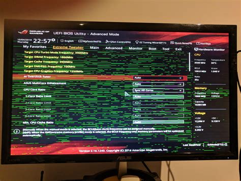 This Lines Appeared And I Cant Boot Windows Any Ideas What It Is R