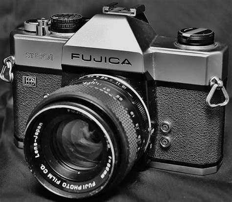 Fuji film camera | Fujjica ST801 | brad 28 | Flickr