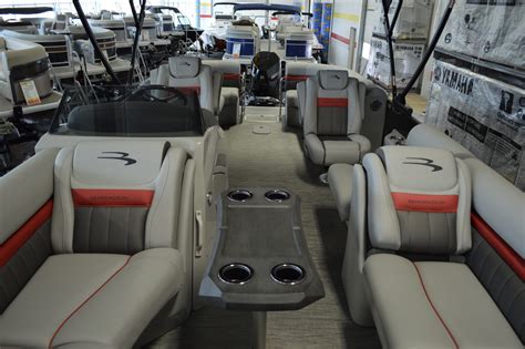 Bennington 23 Lxfbst Esp Triple 24′ 9″ Demo On The Water Wmerc 250