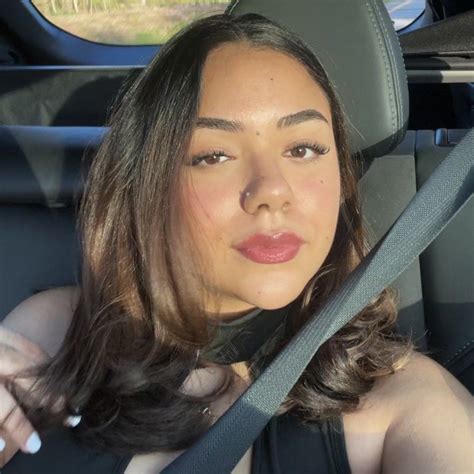 Keishla🤍 Keishlarl Snapchat Stories Spotlight And Lenses