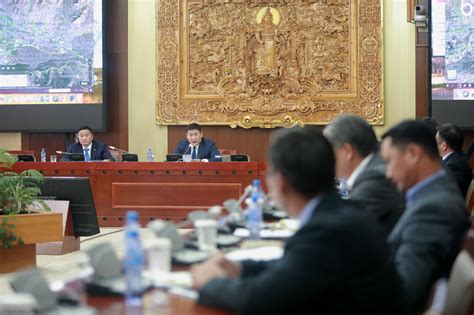 Ж Сүхбаатар сайд Үндэсний хороог хуралдууллаа