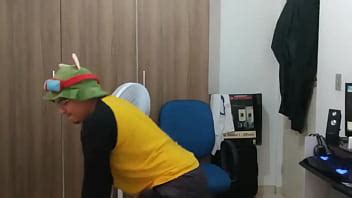 Gordinho De Pau Duro Rebolando Muito Na Camera Xvideos Com