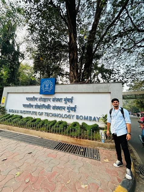 Techfestextravaganza Innovationunleashed Isrovisionaries Iitbombay