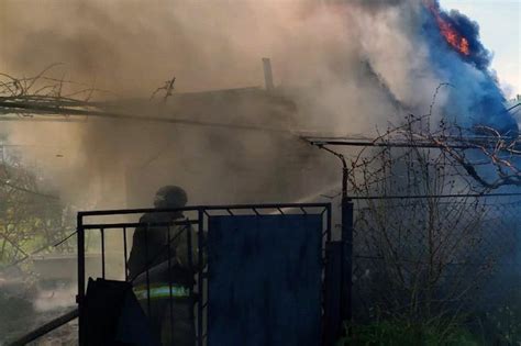 На Нікопольщині сьогодні ворожий дрон спричинив пожежу подробиці