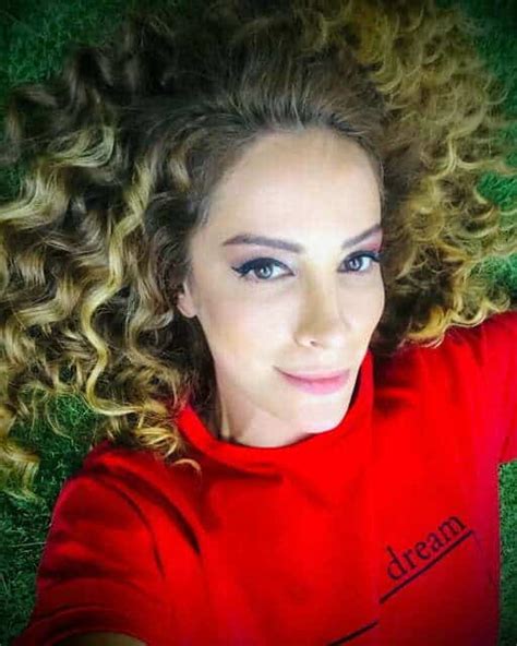 Fatma Topta Kimdir Ka Ya Nda Boyu Biyografisi Foto Raflar Bilgireis