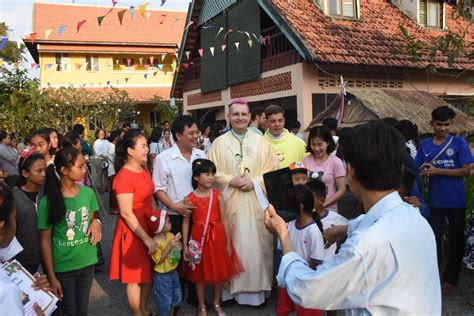 អបអរសាទរបុណ្យព្រះយេស៊ូប្រសូតនៅ ព្រះ សហគមន៍ សន្ត អូស្កូស្តាំង ខេត្ត កំពត ថ្ងៃ ទី ២២ ខែធ្នូ ឆ្នាំ