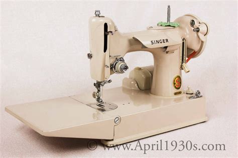 Singer Featherweight 221 Sewing Machine Tan Je150 The Singer