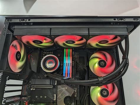 ID Cooling Shows Off New AIO Water Coolers AIO Coolers And Daisy Chained Fans At Computex 2024