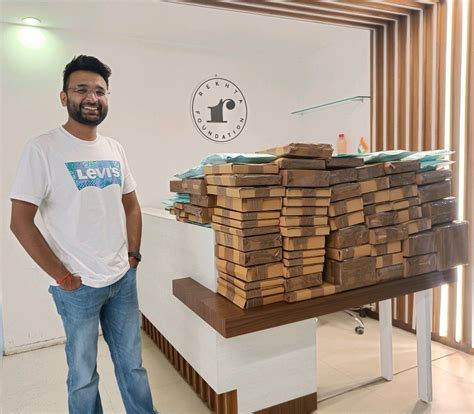 Rahul Dixit On Linkedin अगर ख्वाईश कुछ अलग करने की है तो दिल और दिमाग के बीच बगावत लाजमी है…