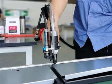 Rivet Spacing Guide What Is Rivet Spacing Rivmate Rivet Manufacturer