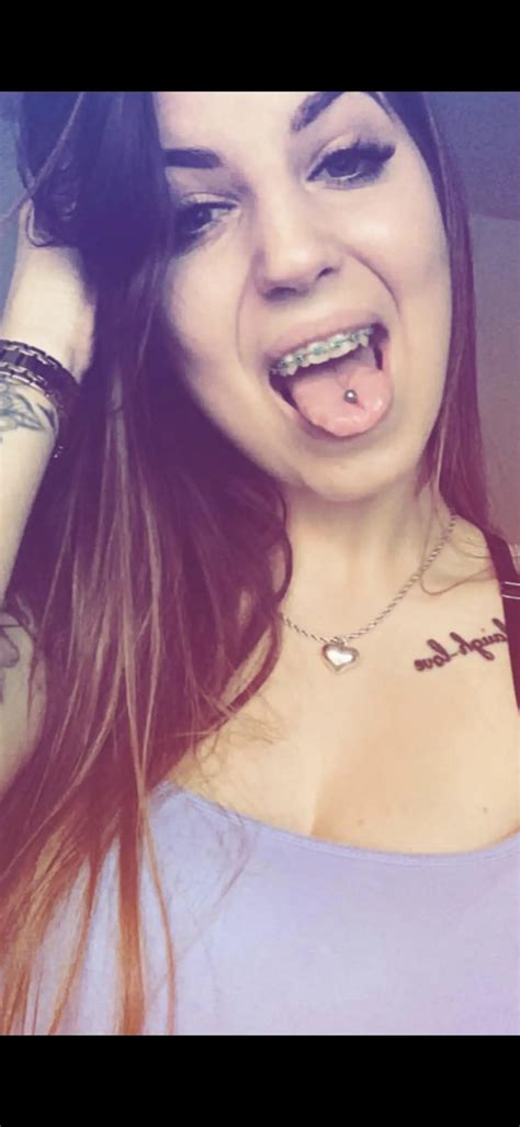 She Can Drain His Dick In A Minute Flat Scrolller