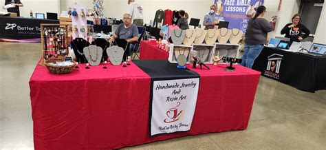 Glass Blowing Turtles Welcome To The Hot Shop For Another Episode Of The Gathering Point It