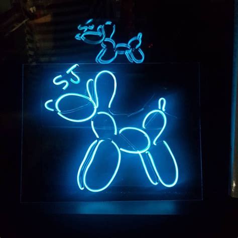 인천에서눈오는날엔홍대에서네온사인만들기🎠 하늘색네온양보해주셔서감사해요😀 심심한날친구가필요한날 나는나는친구를만들죠 신기한친구즐거운친구 내가만든친구는친구는요술쟁이 만들어