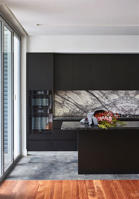 22 Marble Backsplash With Dark Countertops Elegant