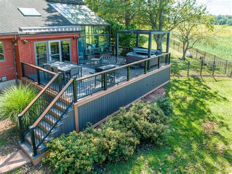 8 Ideas For Your Deck Railing