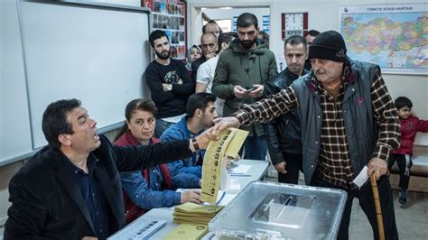 Две опозиционни партии в Косово се състезават за победата Новини бг