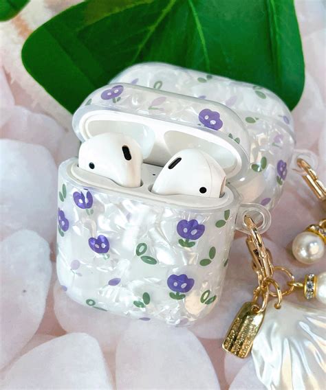 키링세트 자개앤튤립 에어팟 케이스 반짝반짝영롱 1세대 2세대 프로 Pro 예쁜 이쁜 애플이어폰 악세사리 파우치 친구선물 생일선물 Tpu 보라꽃무늬 홀로그램