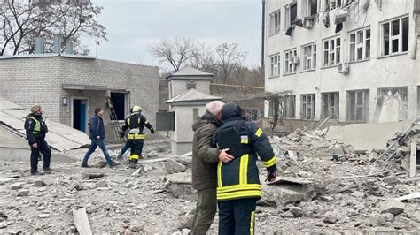 На Київщині внаслідок ракетної атаки загинули чоловік і його 4 річний син ДСНС