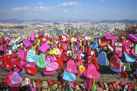 N서울타워 한눈에 아름다운 도시의 모습을 내려다볼 수 있는 곳 Go Guides