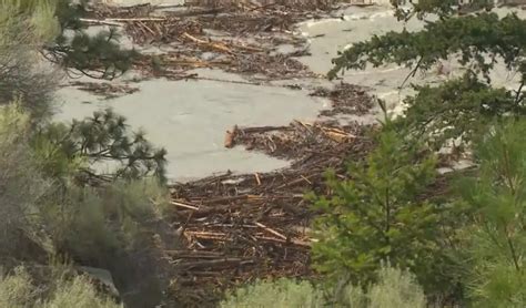 Potential For New Landslide Along Chilcotin River First Nation Warns Mangatmedia