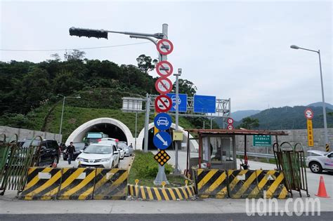嚇！蘇花改規定超多 入口指示牌竟高聳一整面 好房網news