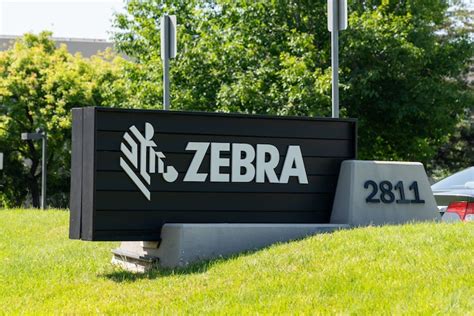 Zebras TC E RFID Brings UHF Reading To Smartphone Style Device RFID JOURNAL