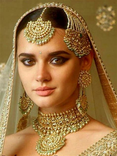 Aayushi Gandhis Instagram Twitter And Facebook On Idcrawl