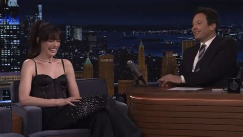 Jimmy Fallon Praised For Saving Anne Hathaway From Awkward Moment