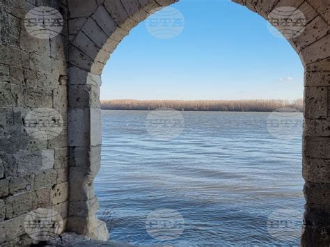 В резултат на снеготопене ще има краткотрайни повишения на речните нива в някои части на