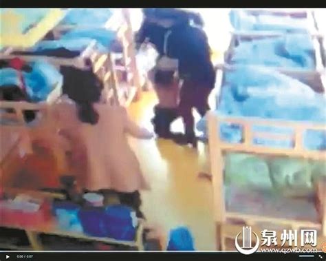 男童不午睡被扒光衣服放走廊 3名涉事老师辞职央广网