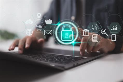 Концепции безопасности и конфиденциальности данных символ замка и безопасность интернет сети