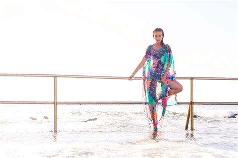 Renee Somerfield Nude 7 Pictures Rating 9 04 10