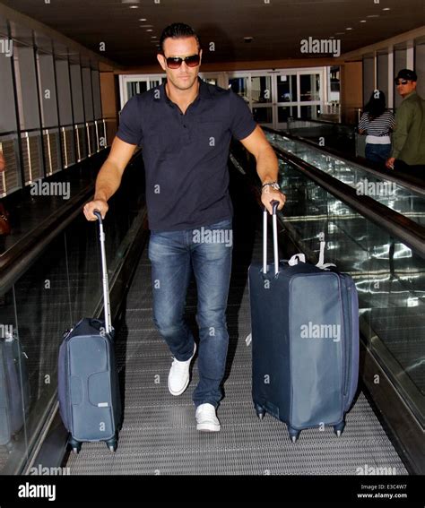 Exclusive Elliot Wright Arrives In Las Vegas To Join The Cast Of Towie This Will Be A Shock To