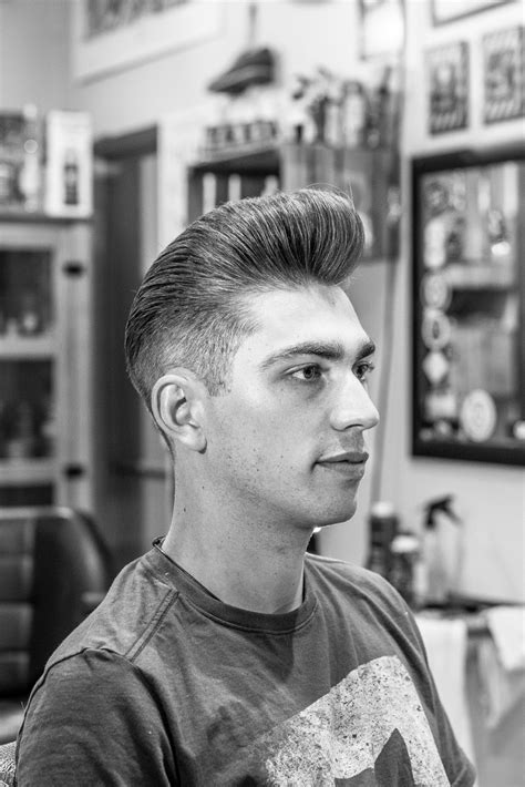 Step By Step Pompadour Barbearia 8 De Setembro Hotmart