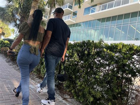 Slim Thick Latina Milf Oc Tight Jeans Forum